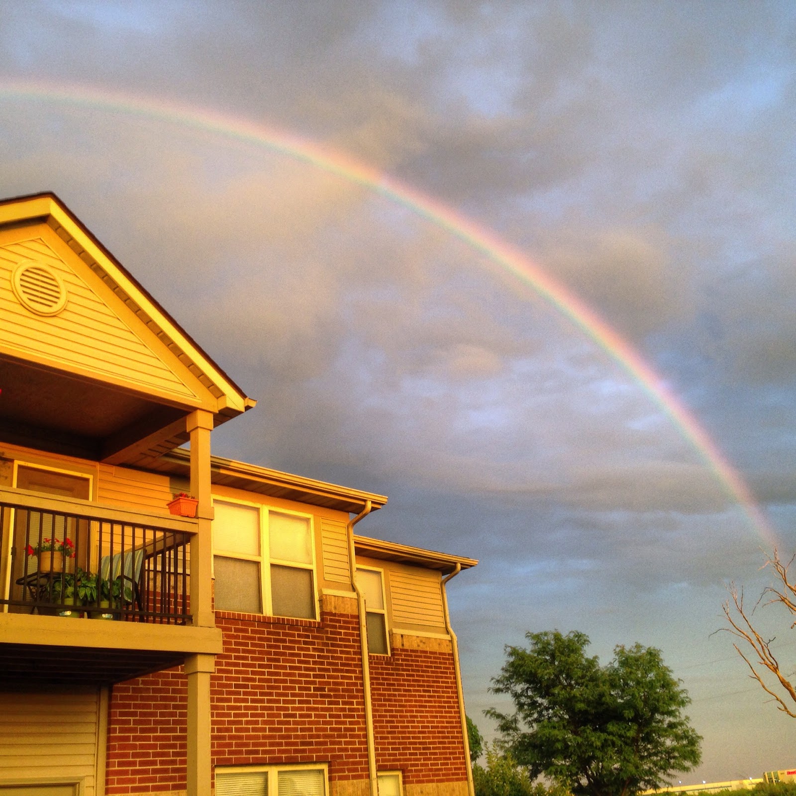 Amazing Rainbow over Brownsburg, Indiana on July 1, 2014 [Stellar ...