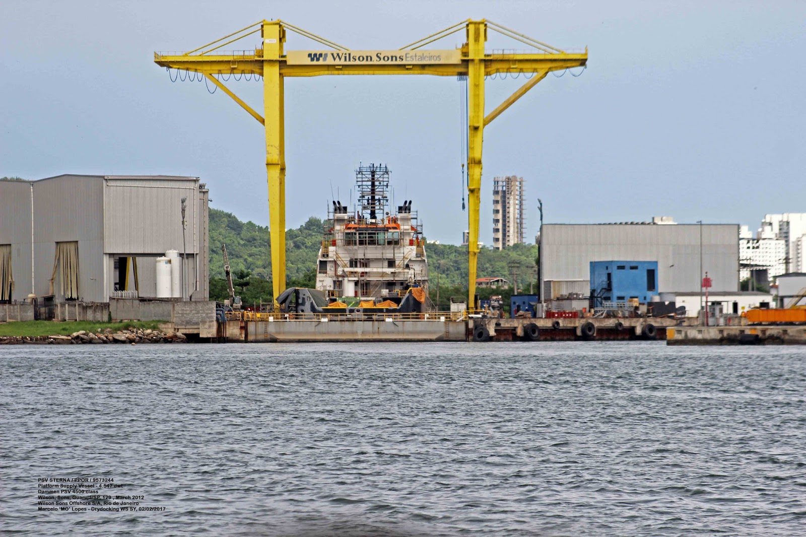Santos Shiplovers: PSV Sterna / PPOR - Drydocking at Wilson Sons Shipyard