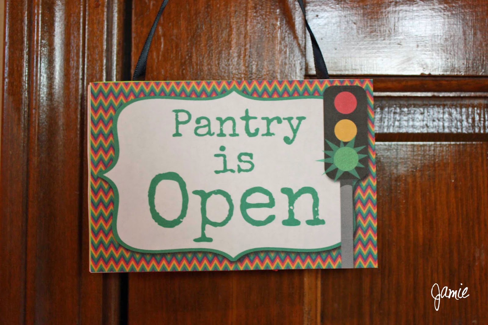 My Fashionable Designs: Pantry Open & Closed Sign Project with FREE ...