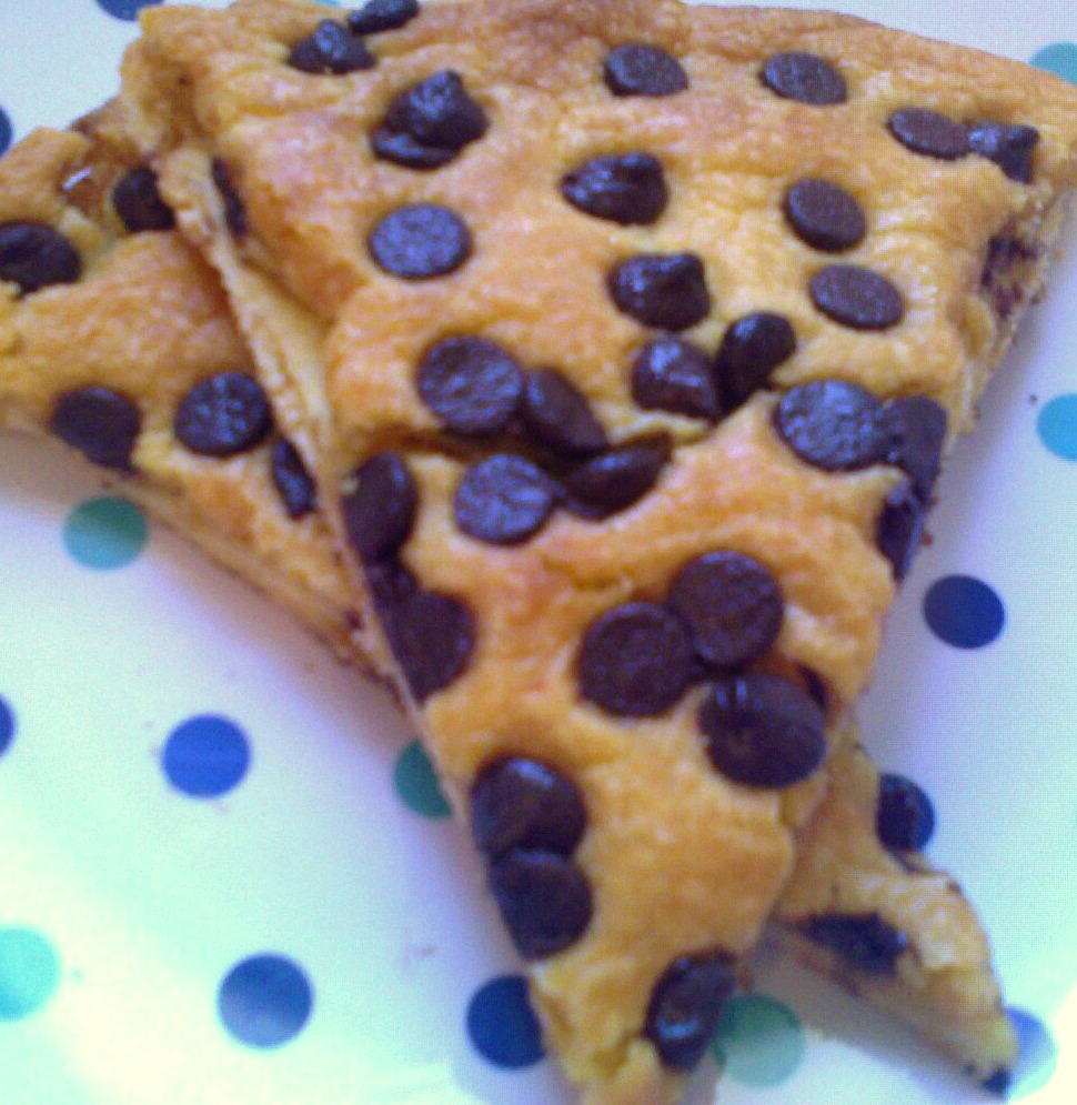 All You Need is Love ...: Chocolate Chip Pizza