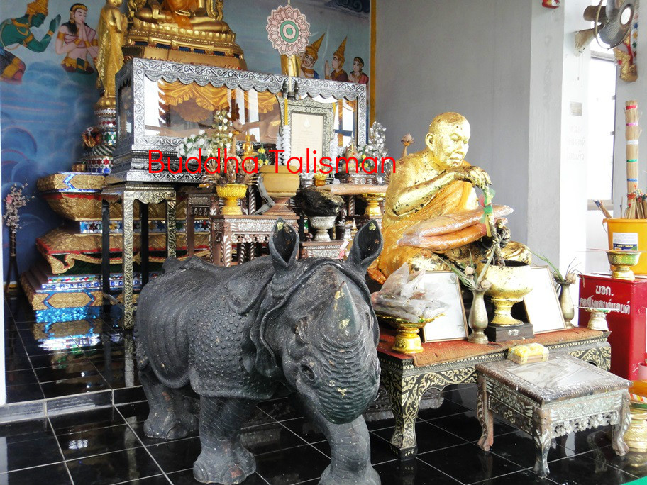 Buddha Magical Amulets,Talismans, Lek Lai,Phayants: LUANG PHOR SAMRIT ...