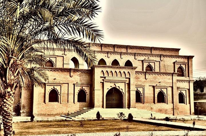 Pashtonkhwa : PushKalavati Museum Peshawar made in the House of Ghani ...