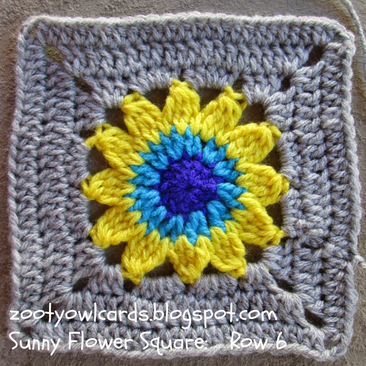 Zooty Owl's Crafty Blog: Happy Days CAL (2): Sunny Flower Square