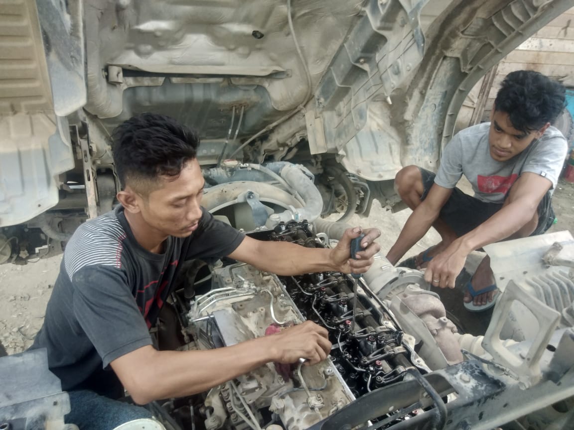 Bengkel Mobil 24 jam: Bengkel Mobil 24 Jam Pasar Rebo 081286922830