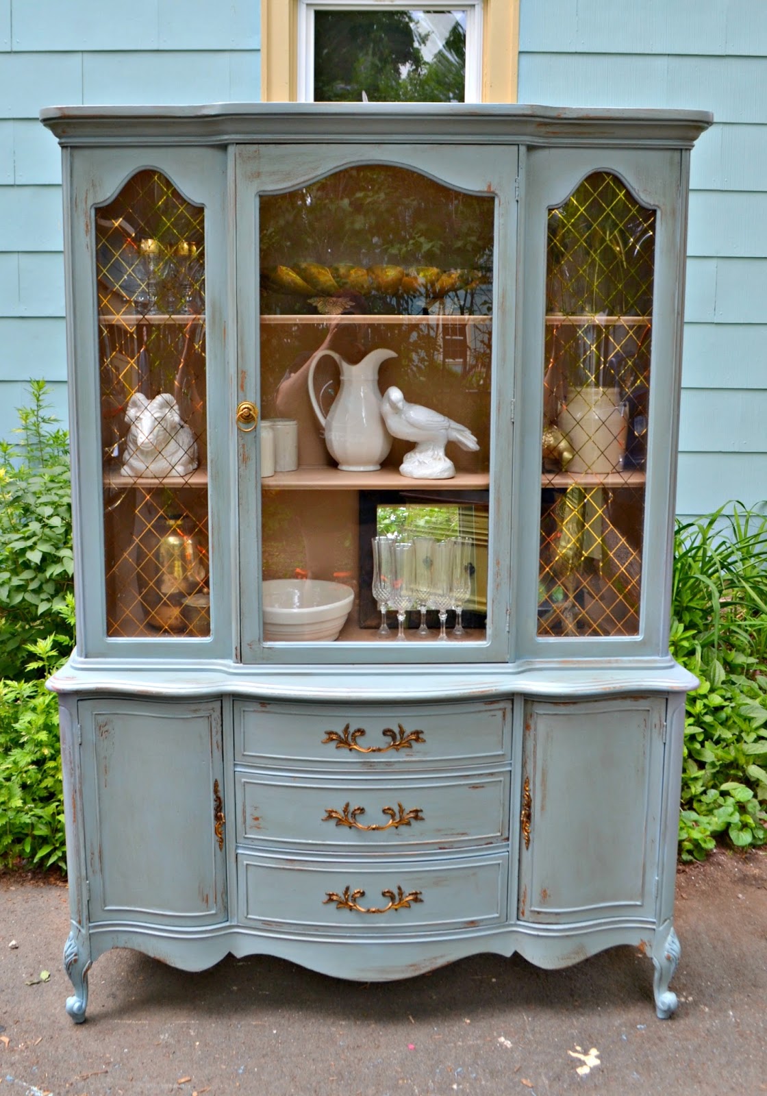 Heir and Space: A Vintage Hutch in Coastal Hues