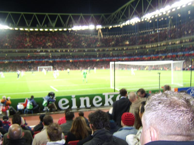 Hopping all over the World: Arsenal from 2016