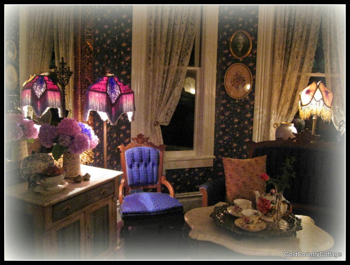 GoldCountryCottage: THE PROPER PARLOR...