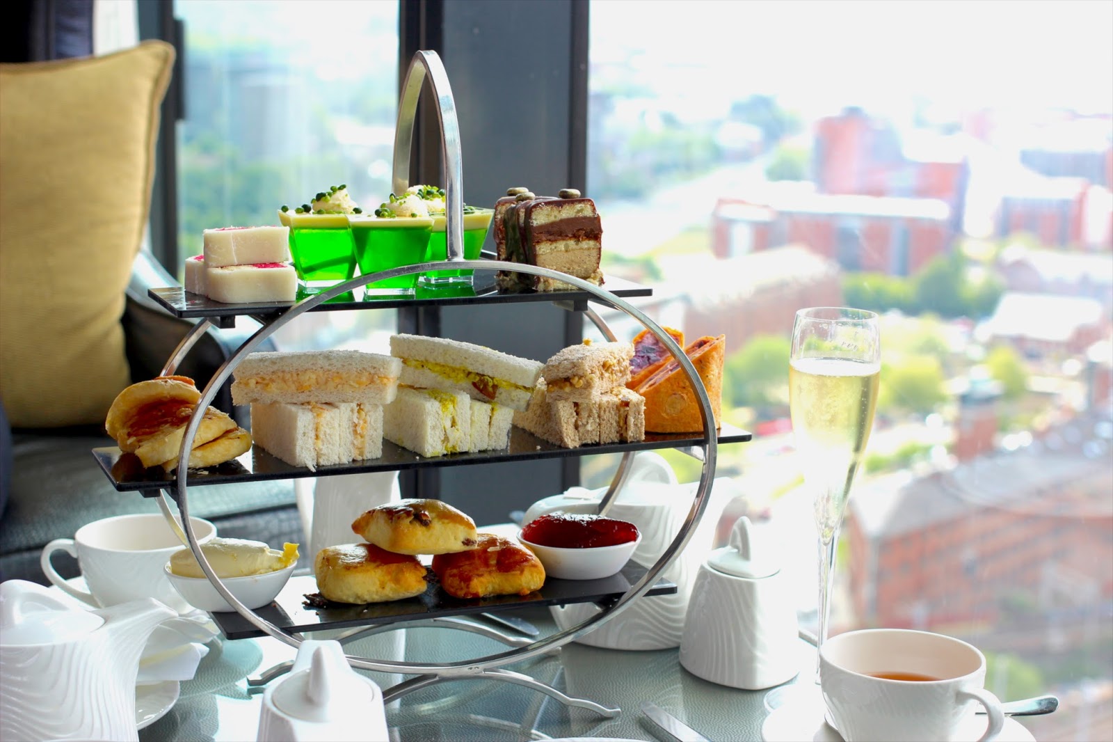 The Afternoon Tea Club Reviews: Cloud 23, Manchester | The Afternoon ...