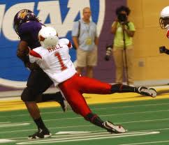 ej: Neck Injuries on Football Players