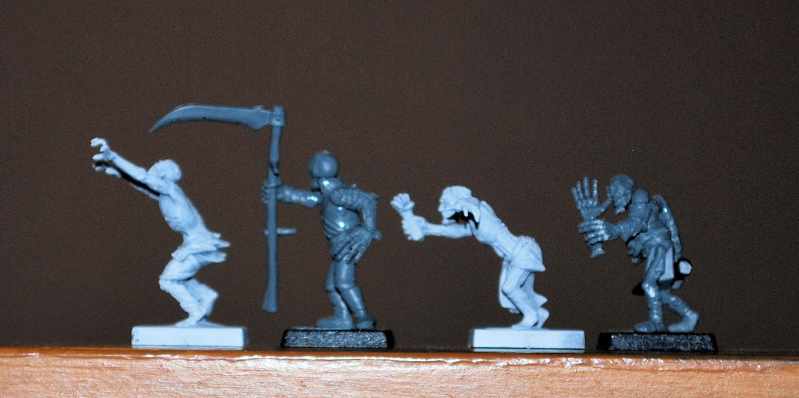 John's Toy Soldiers: Zombie Comparison: Mantic vs Citadel