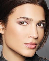 Beauty and Elegance: Soft and Delicate Makeup Looks