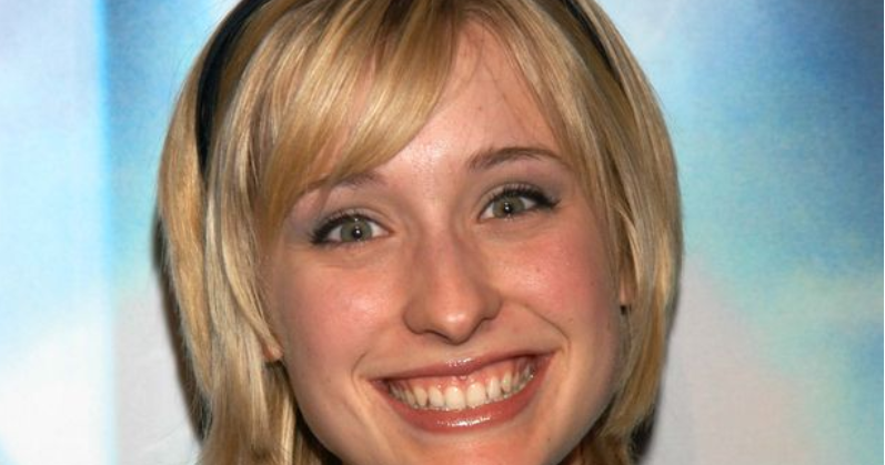 La Actriz De Smallville Allison Mack Salió De La Cárcel En 5 Millones