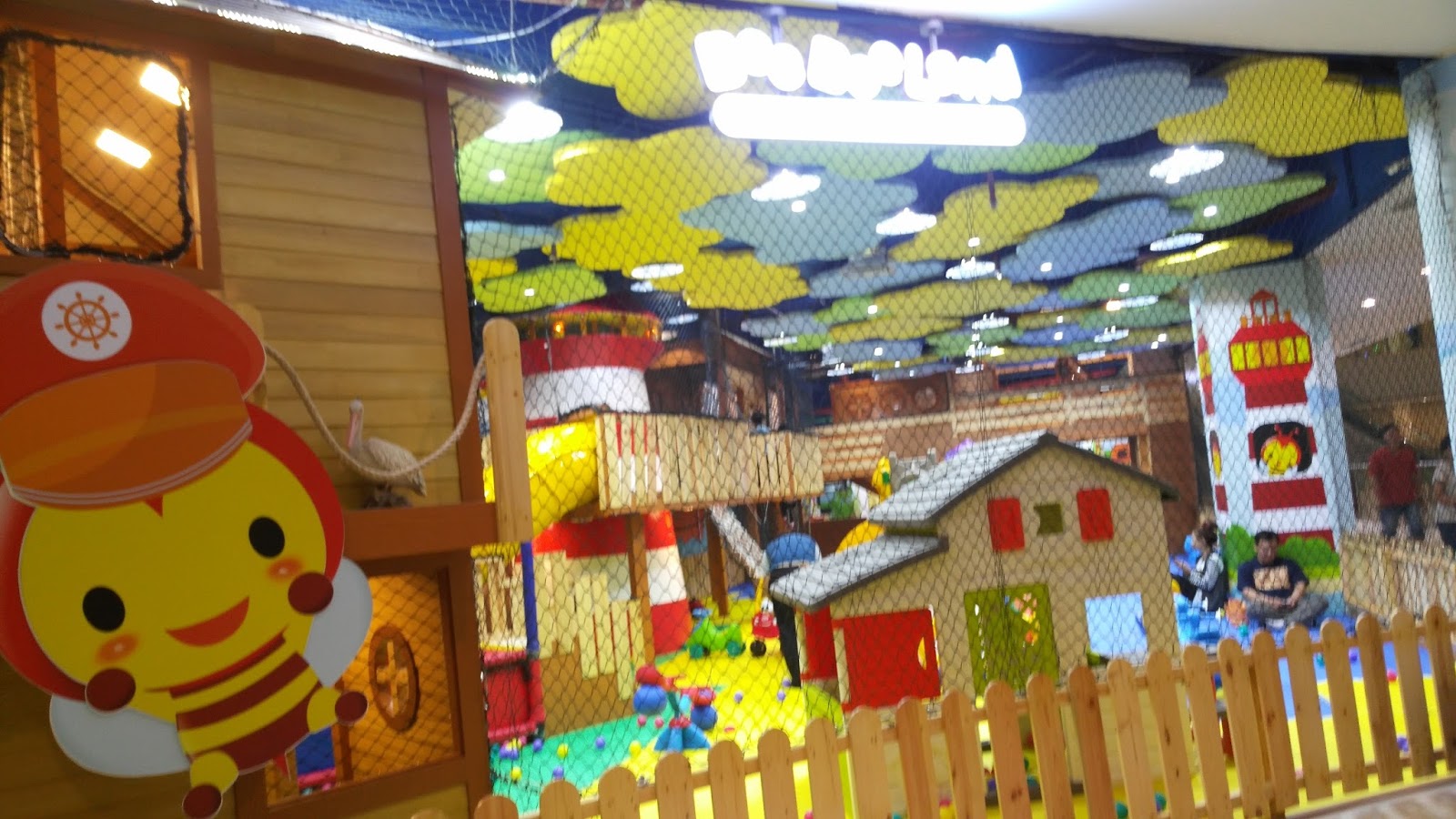 Bee Bee Land, Tempat Bermain Murah Meriah - Lisna Dwi - A Productive ...