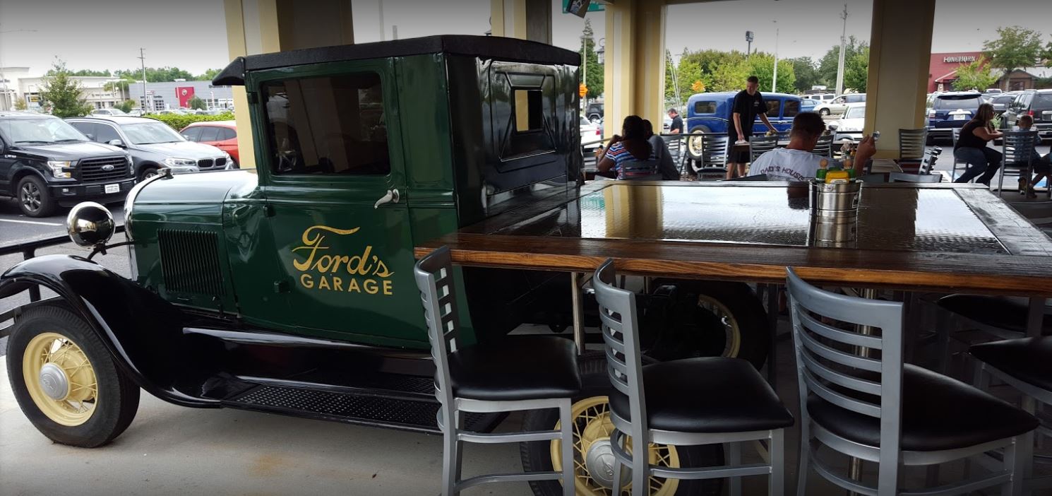 Just A Car Guy: Have you heard of a gourmet burger and craft beer joint ...