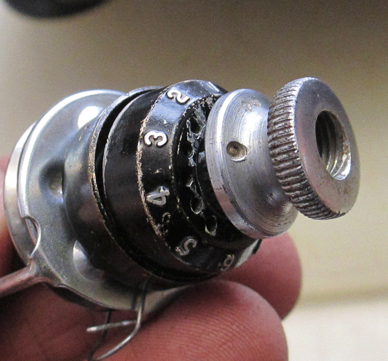 My Sewing Machine Obsession: Singer 201-3 Transformation some more