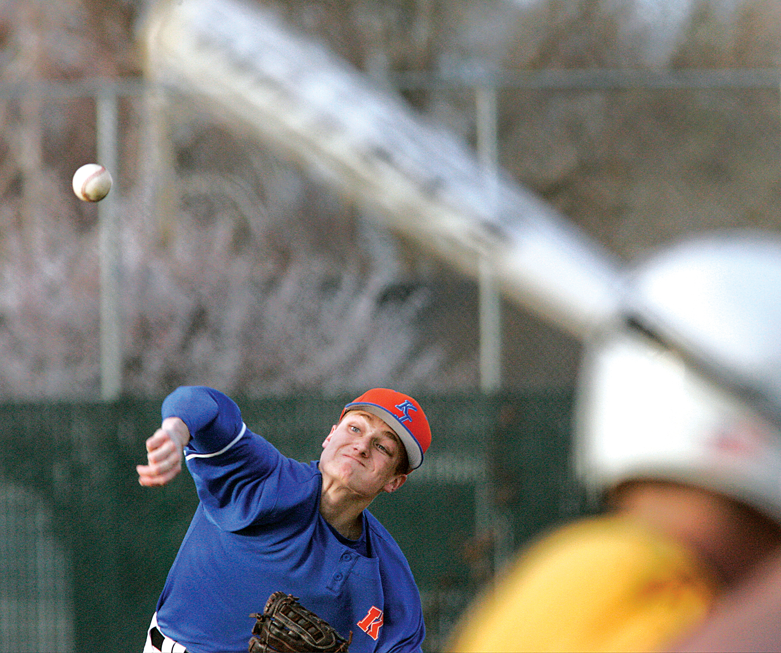 Snapshots: Pitching in