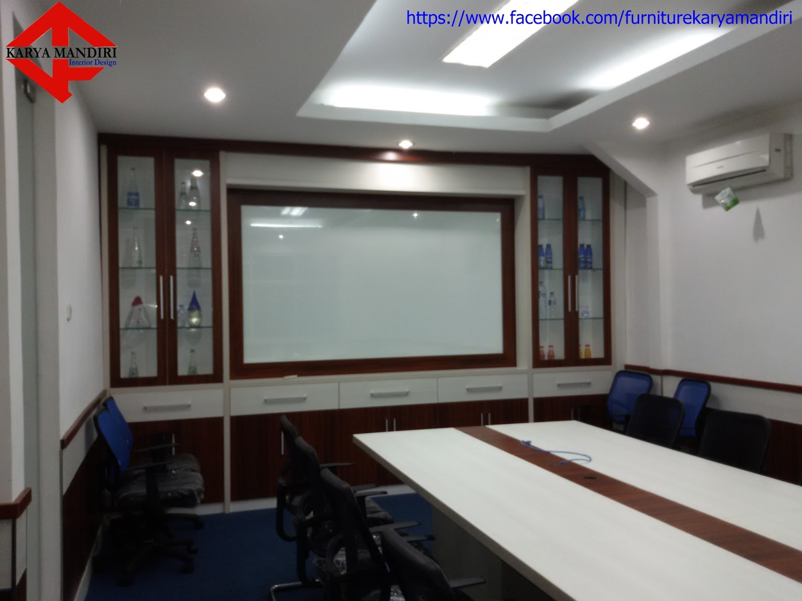 CV Karya Mandiri: Meja Meeting