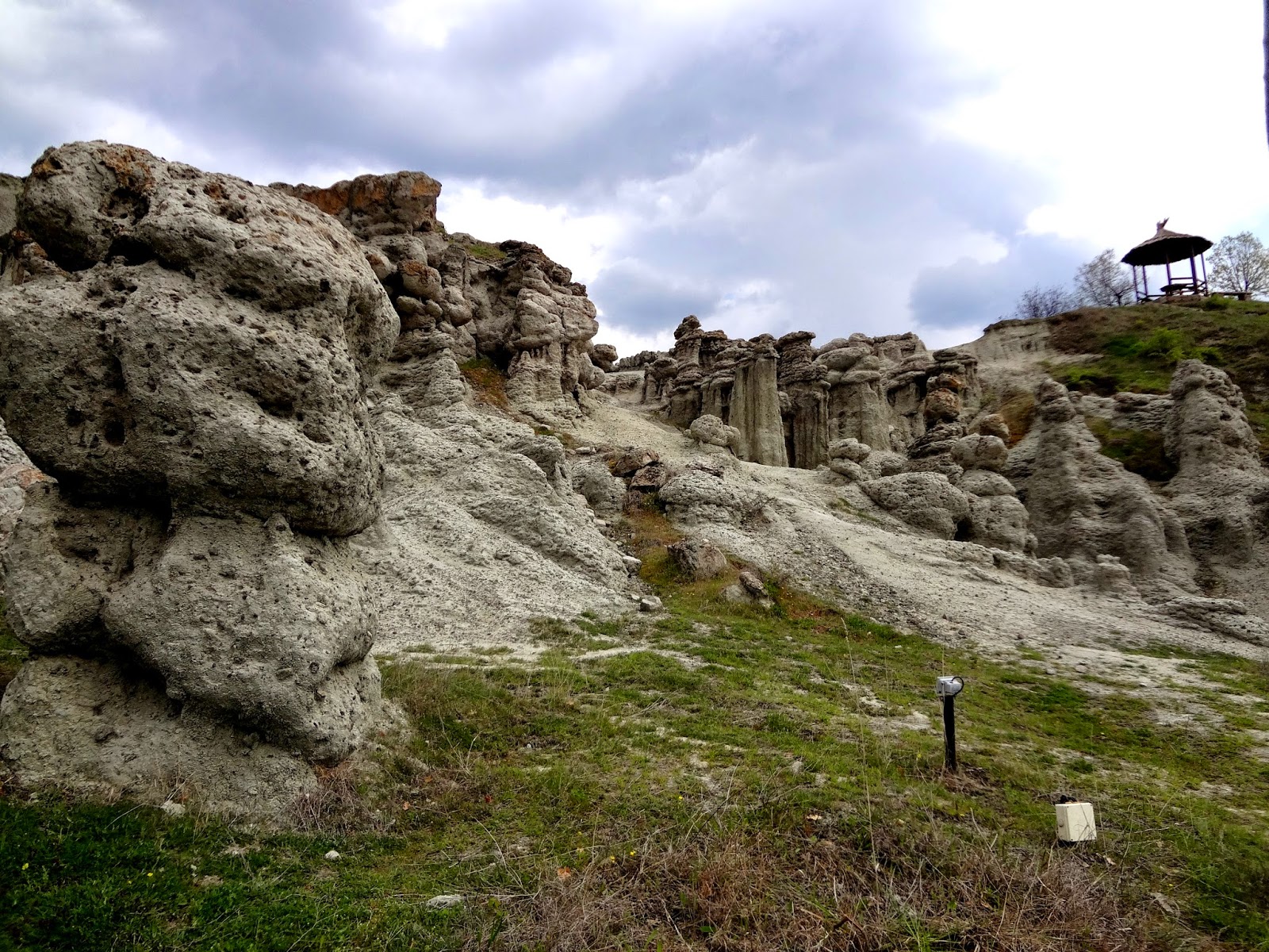 Little Treasures: Kuklici - Stone Dolls