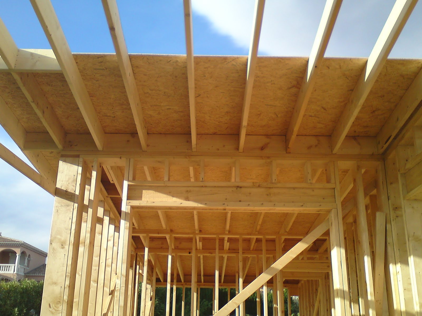 Construction maison écologique bois BBC: Toit, toit, mon toit.