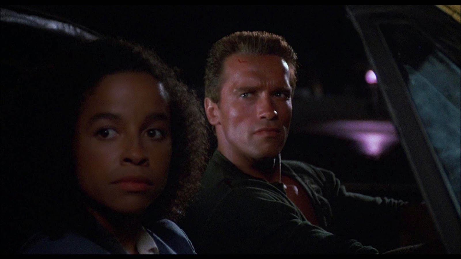 Cool Ass Cinema: Commando (1985) review