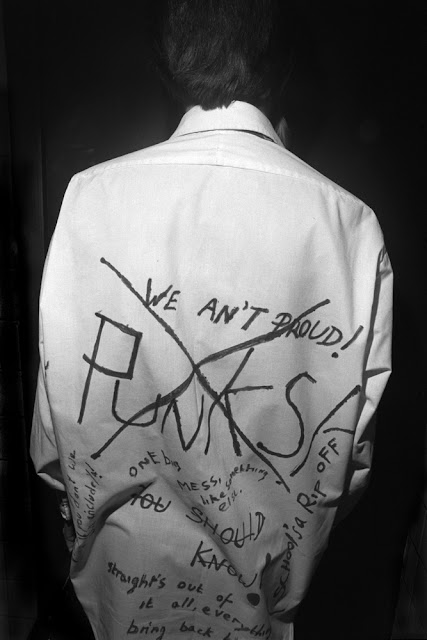 A Rebellion of Youth: 25 Amazing Black and White Photographs Depict the ...