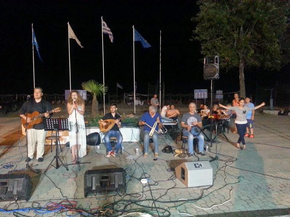 pieria24: ΜΙΑ ΞΕΧΩΡΙΣΤΗ ΒΡΑΔΥΑ ΣΤΗΝ ΟΛΥΜΠΙΑΚΗ ΑΚΤΗ