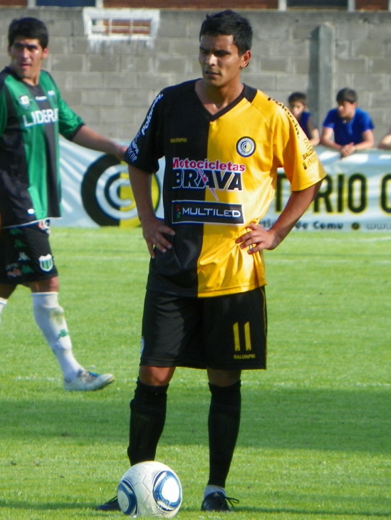 De Comu Soy, Qué Loco Estoy...: COMU 2 - CHICAGO 0. Vuelta a la Victoria.