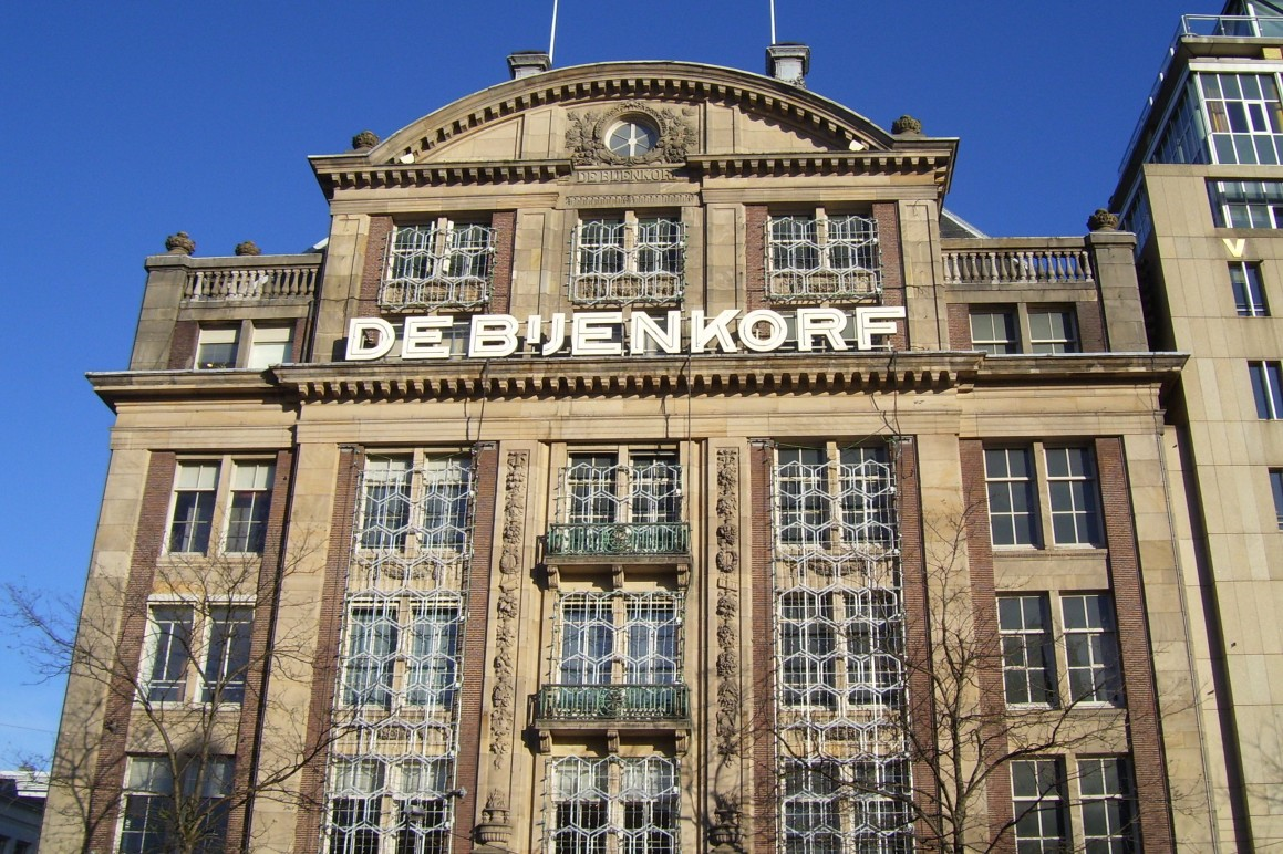 Saturn opent nieuwe winkels in de Bijenkorf - Hd technieuws: alles over ...