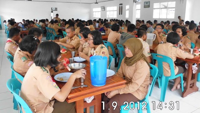 FASILITAS RUANG MAKAN ~ SMA PLUS PMS RAYA