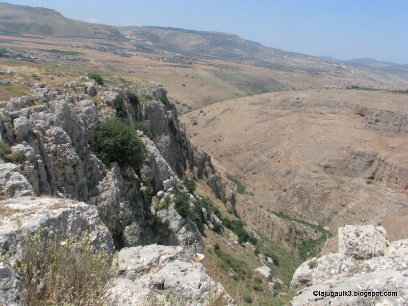 THROUGH THE LAND OF ISRAEL III: Arbel Cliffs-gives one of the best aerial views in Israel ...