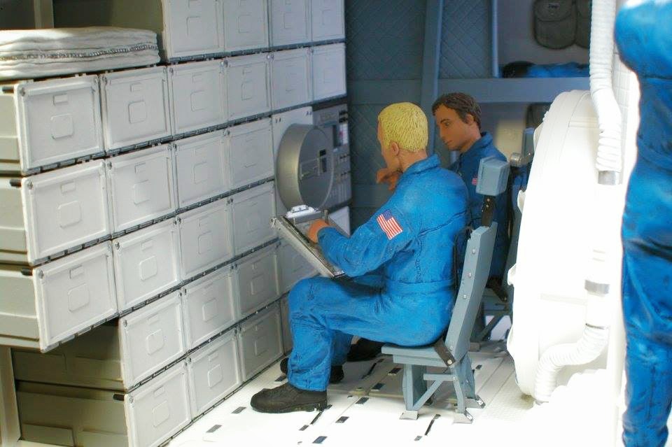 Bruce's Scale Modeling Domain: 1/12th scale space shuttle cockpit cutaway