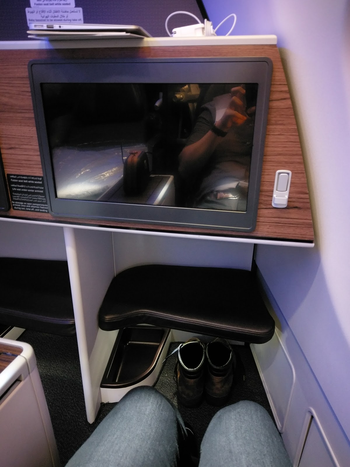 空中漂流: 卡達航空 QR971/195 C Class B/E Diamond Seat 飛行紀錄