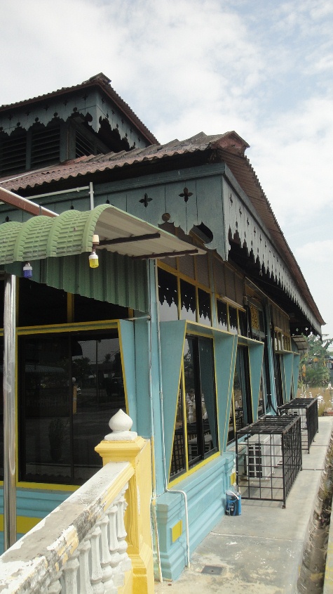 SENI LAMA MELAYU (MALAY OLDEN ART): Masjid jamek (Main mosque of) Parit ...
