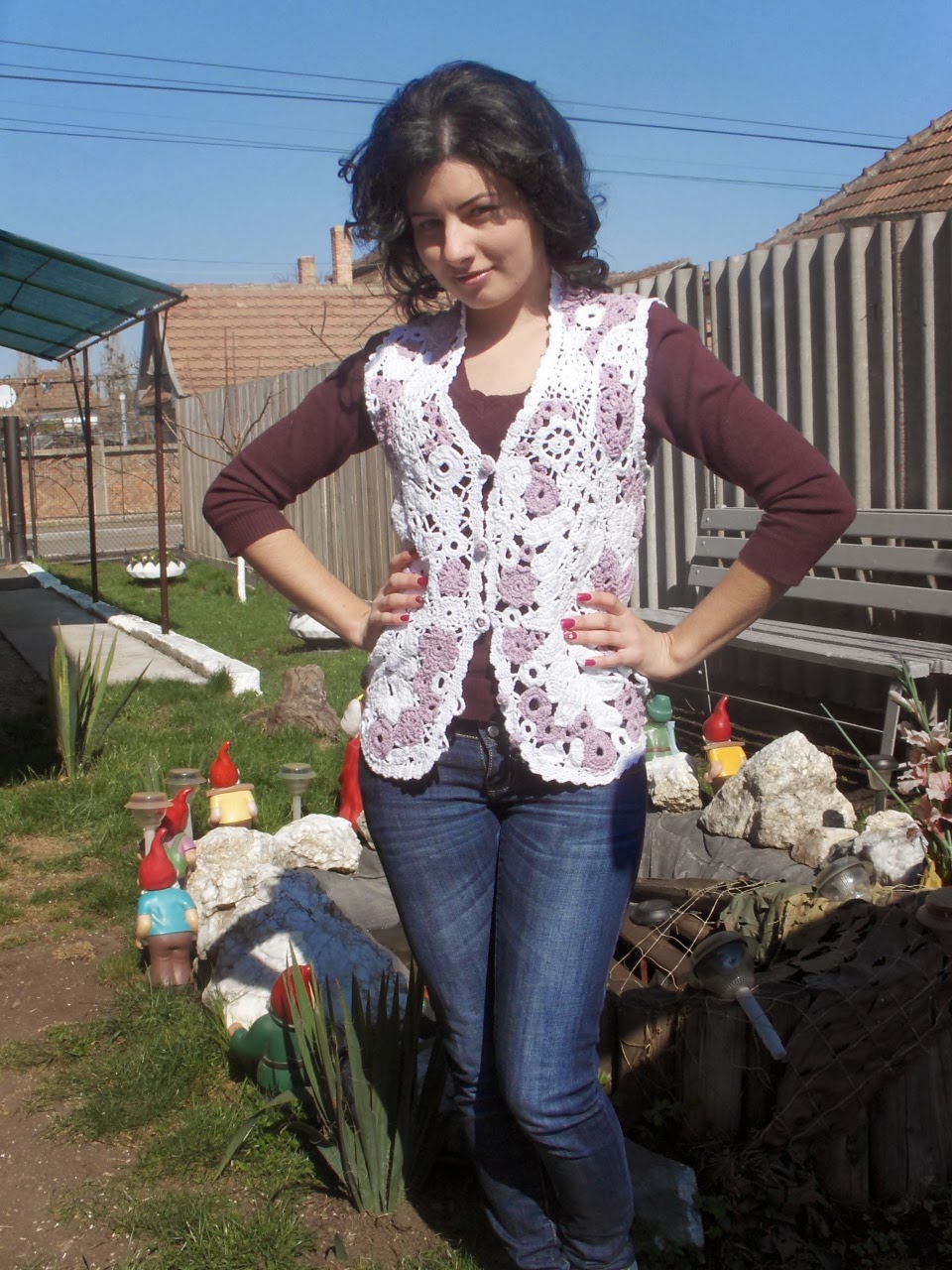 Vesta crosetata in stil Free Form | Facute acasa