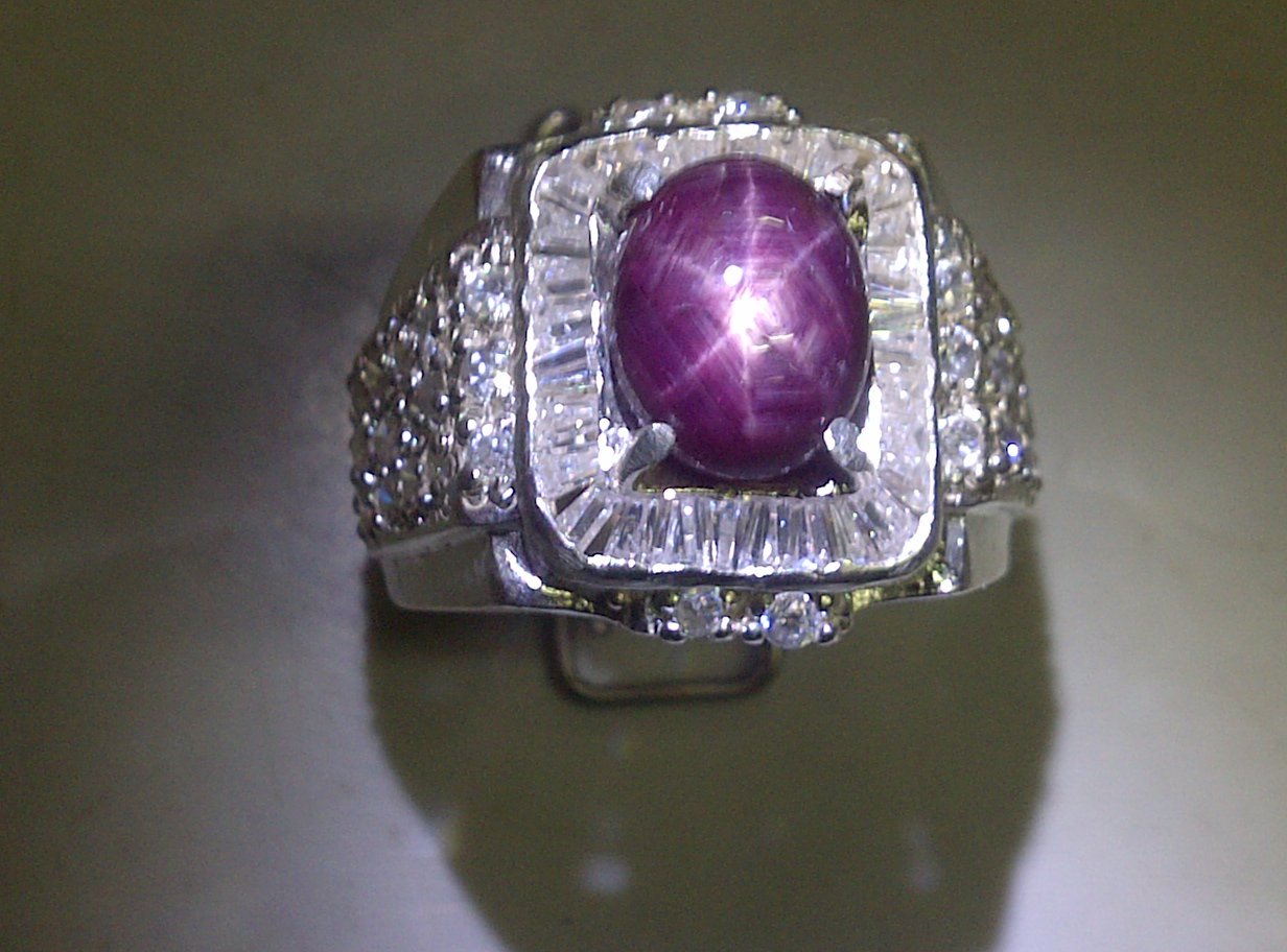 MENJUAL SEGALA JENIS BATU MULIA DAN BATU AKIK: NATURAL RUBY STAR CORONDUM