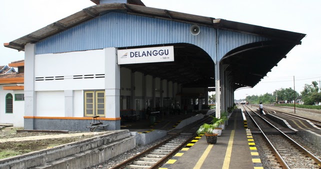 WT Nugroho: My Beloved Village, DELANGGU