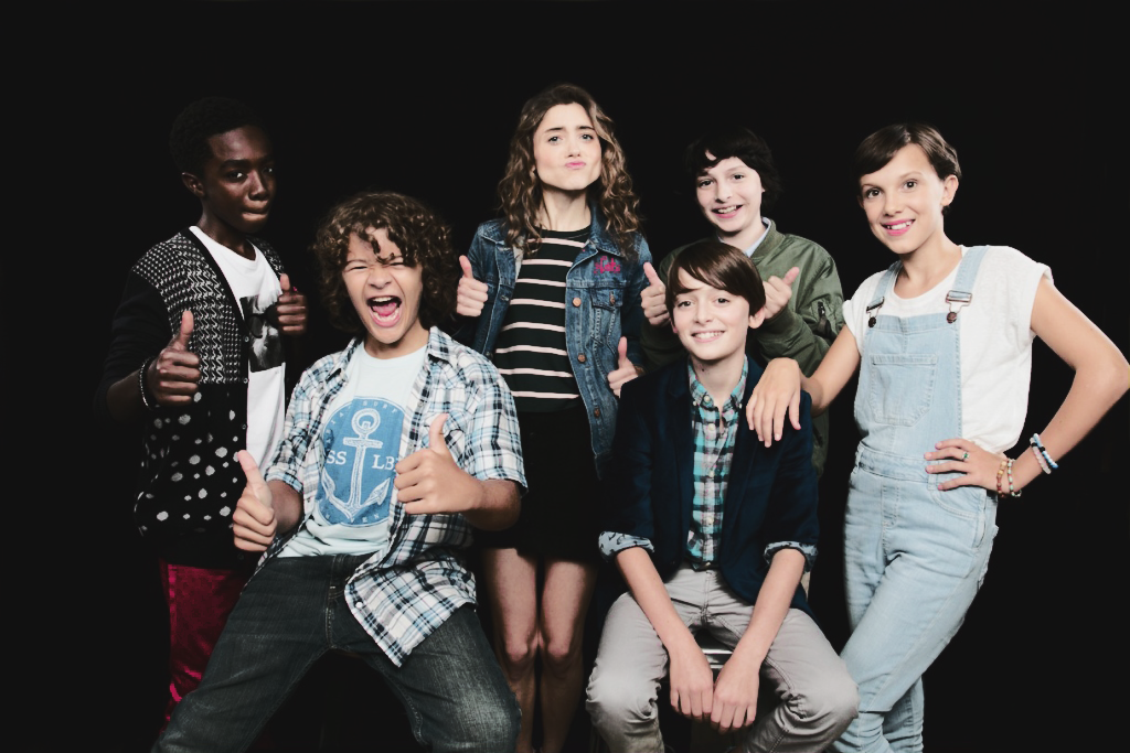 Natalia Dyer || Build Series Portraits | August, 2016 - Celebrity Magazine