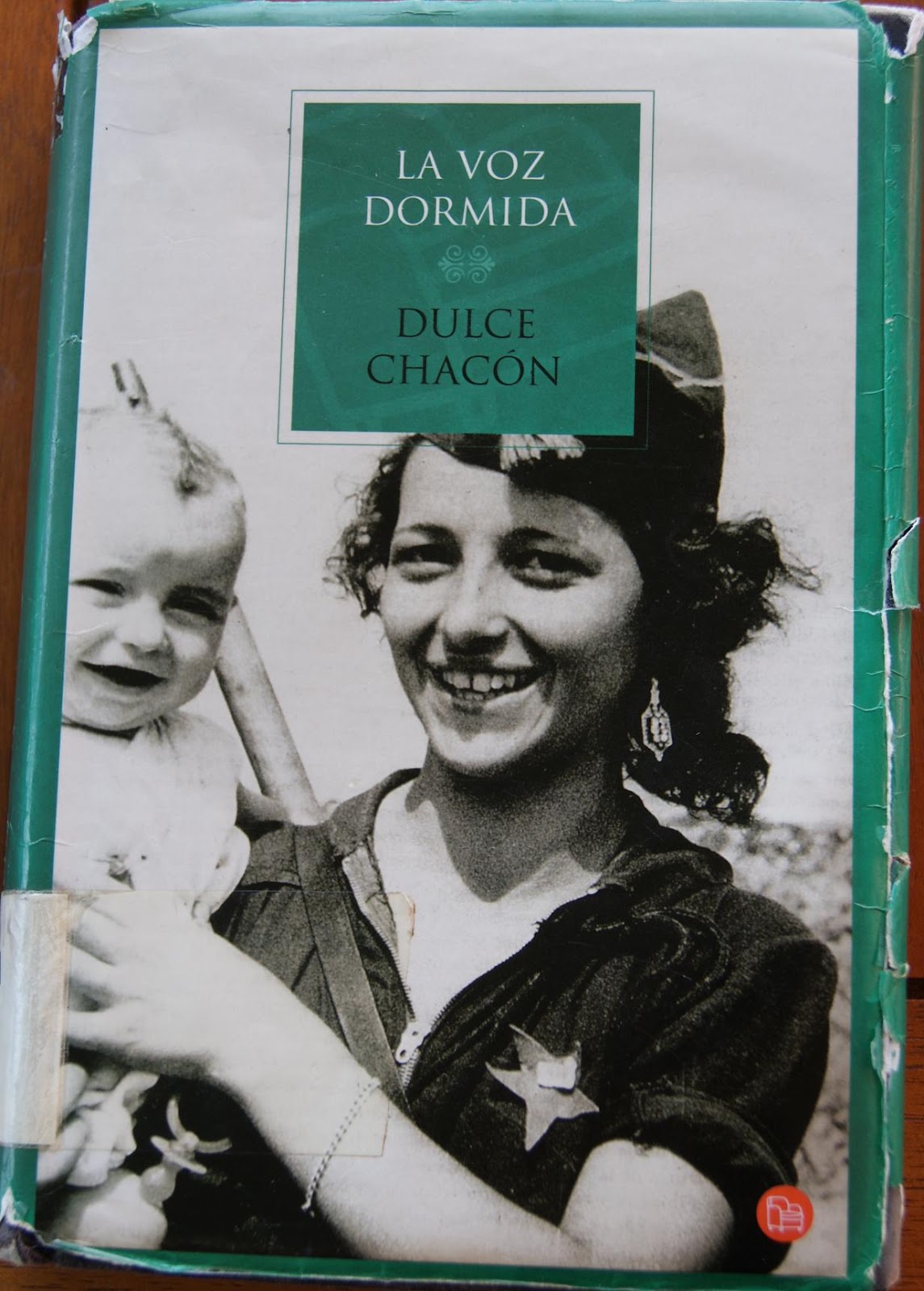 Al calor de los libros: LA VOZ DORMIDA de Dulce Chacón