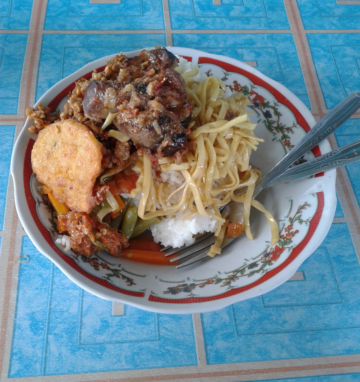 Nasi Campur Kuli Ala Bu Siti Keputih Surabaya | Jalan Sambil Jajan