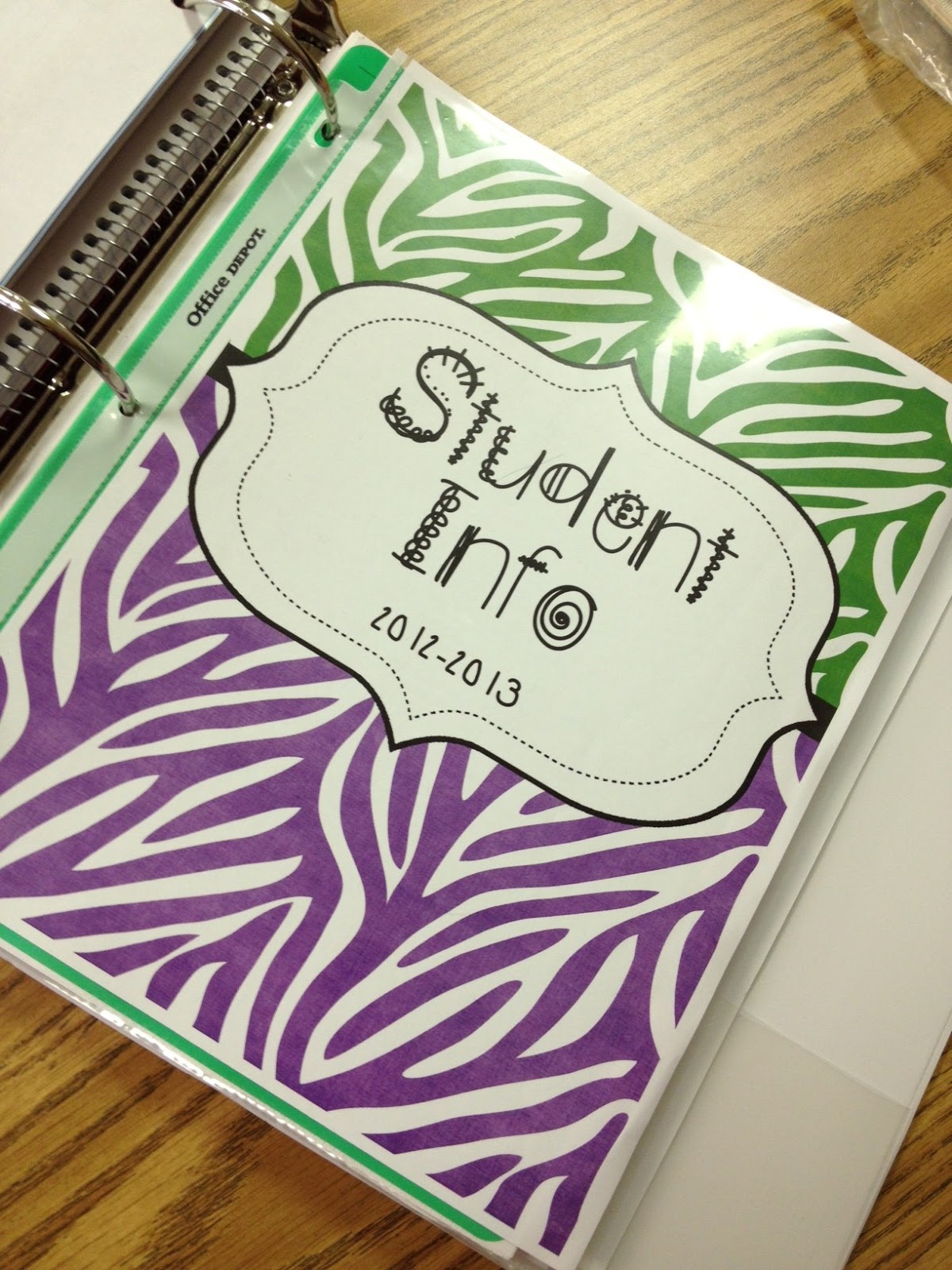 Stacie's STEM Classroom: Teacher Binder FINISHED!