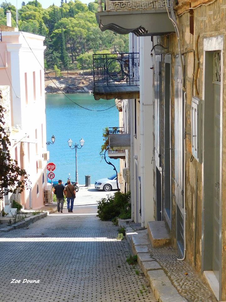 Homo Universalis: ΓΑΛΑΞΕΙΔΙ - ΦΩΤΟΓΡΑΦΙΚΟ ΑΛΜΠΟΥΜ ΤΗΣ ΖΩΗΣ ΔΟΥΝΑ