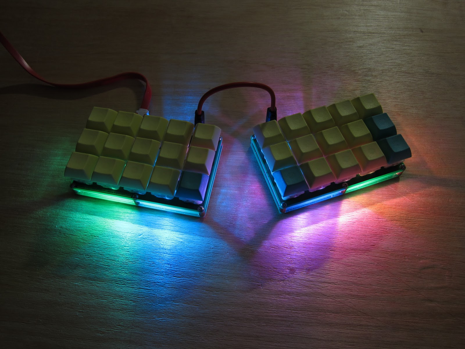 40% Keyboards: foobar RGB underglow