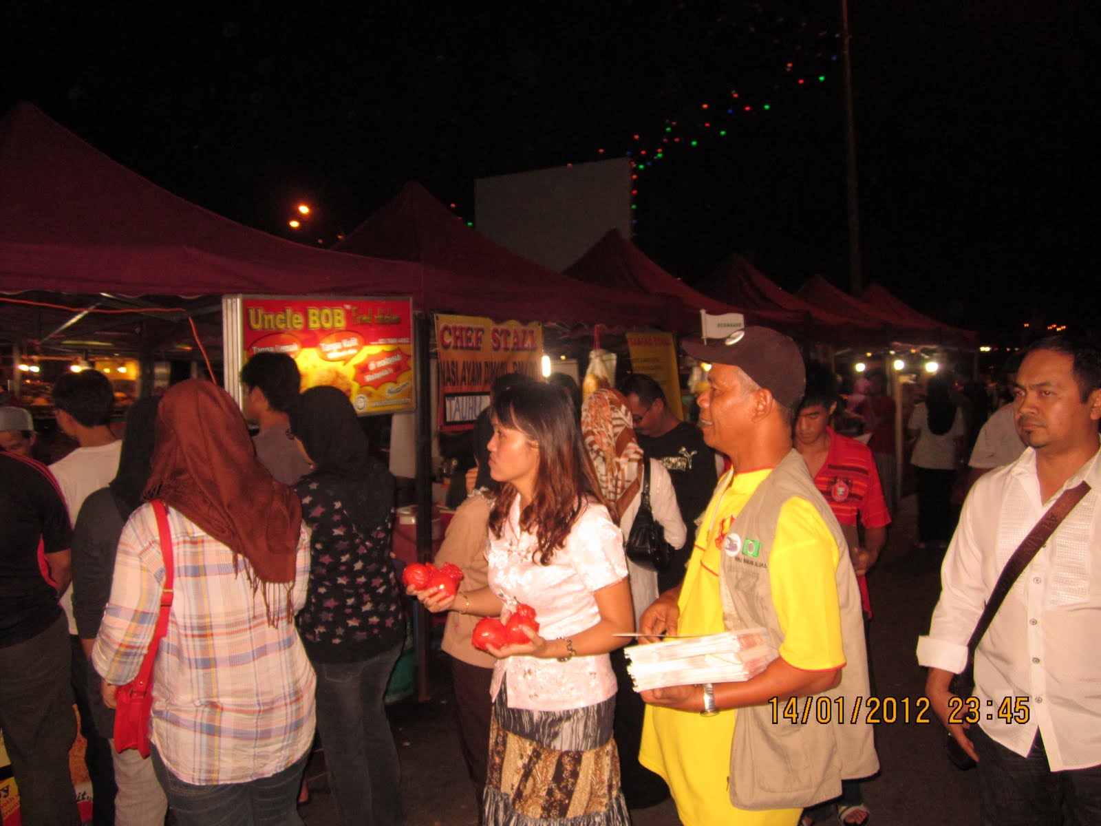 BAZAR MALAM REKO SENTRAL