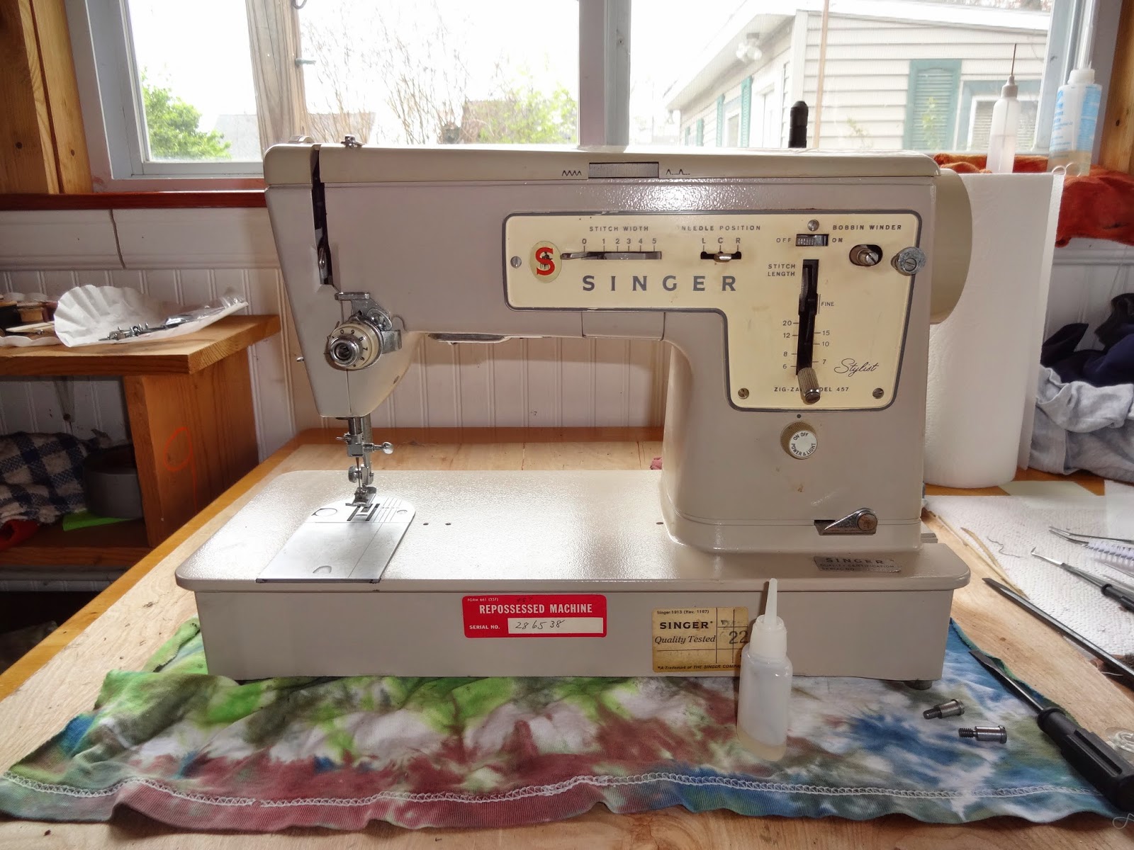 Becca's Crazy Projects: Singer 457 'Stylist' Sewing Machine
