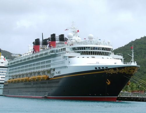 Disney Magic - A Look at the Outside of the Disney Magic