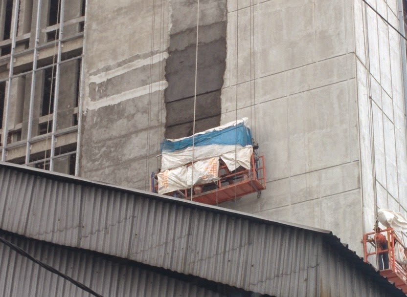 -- PT DUA PERKASA --: Rental Gondola Surabaya - Hotel IBIS Hr. Muhammad.