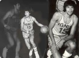 ESTO PASO: 1944: NACIÓ Manuel Raga, baloncestista mexicano.