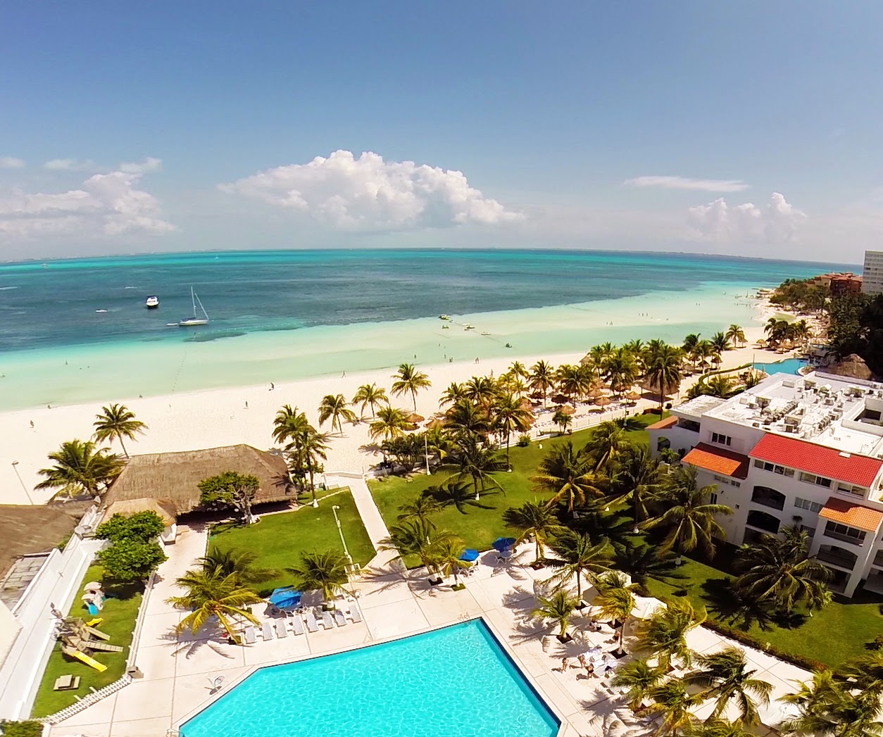 La mejor playa de Cancun Beachscape Kin Ha Villas & Suites Cancun Hotel ...