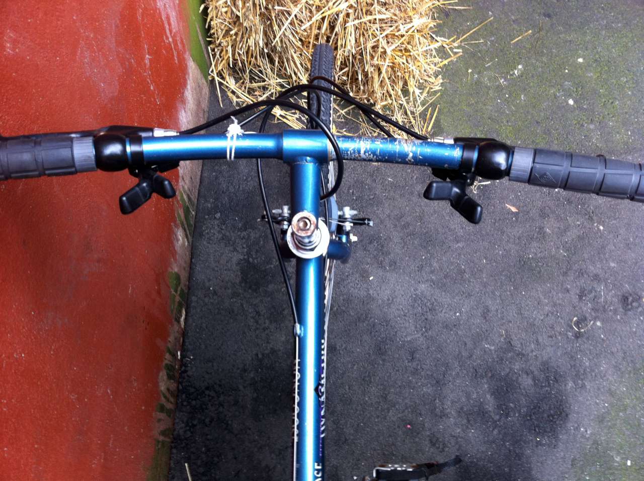 Bike Boom refurbished bikes: Mongoose Dynametric 325 hybrid