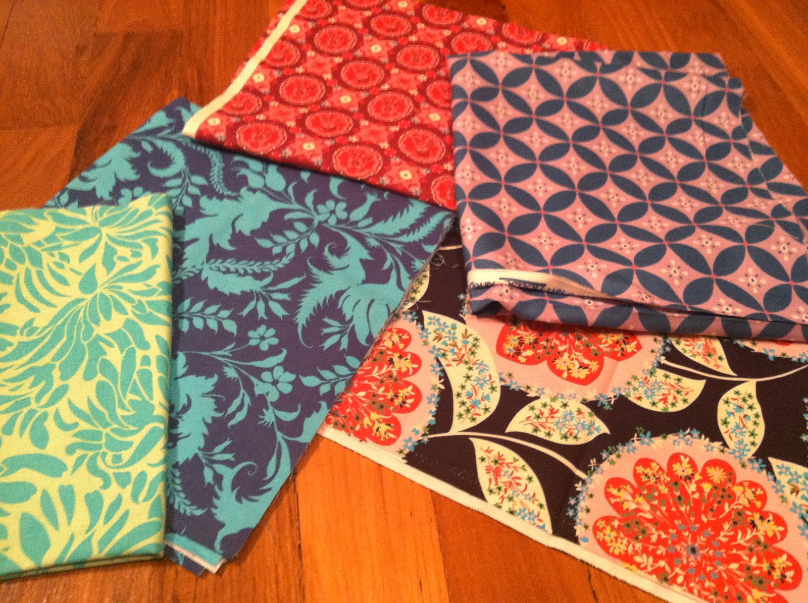 Satin Pieces: Amy butler Floor Inspired Pillows